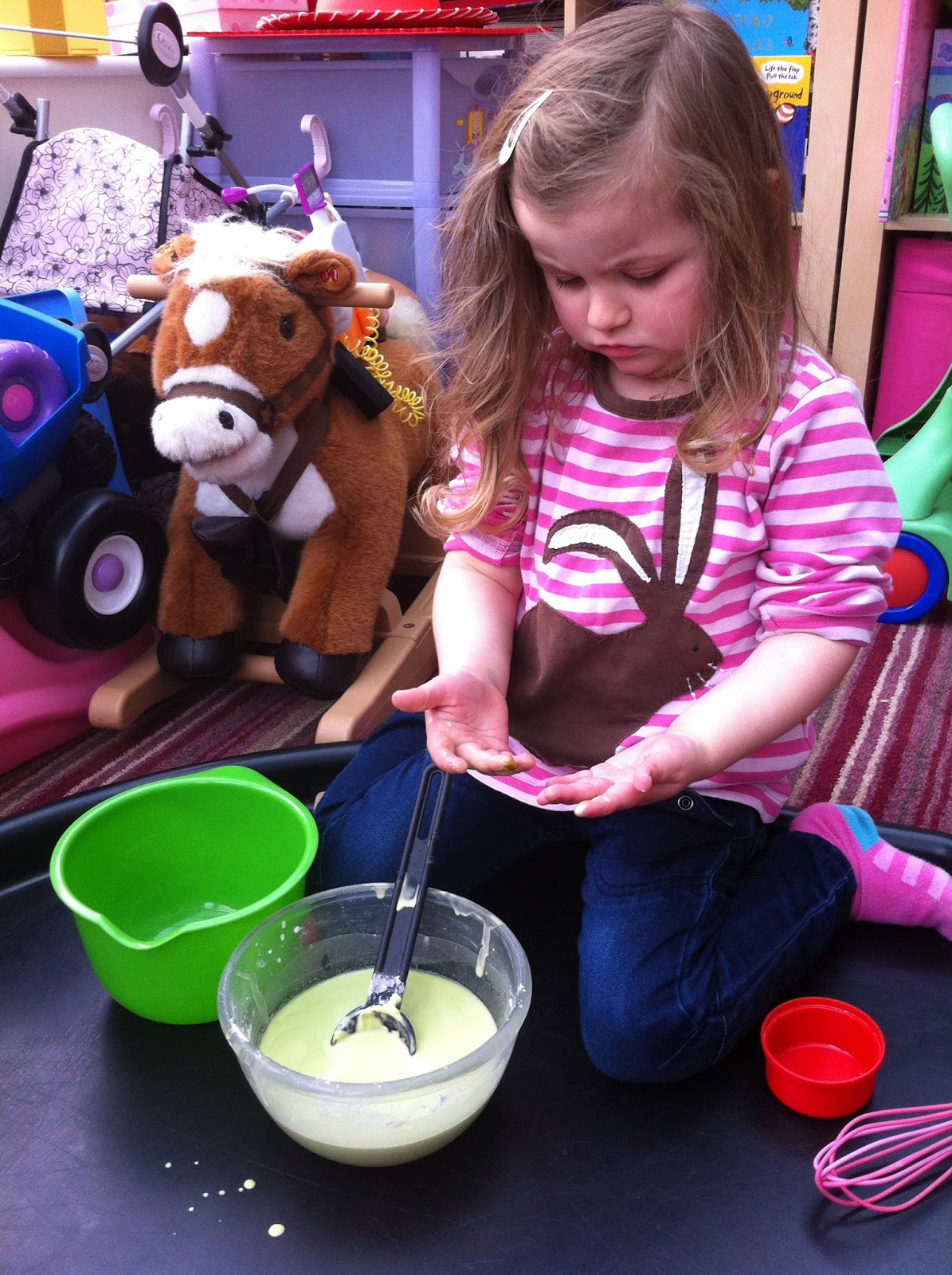 Ruby + Lottie: Messy Play - Gloop!
